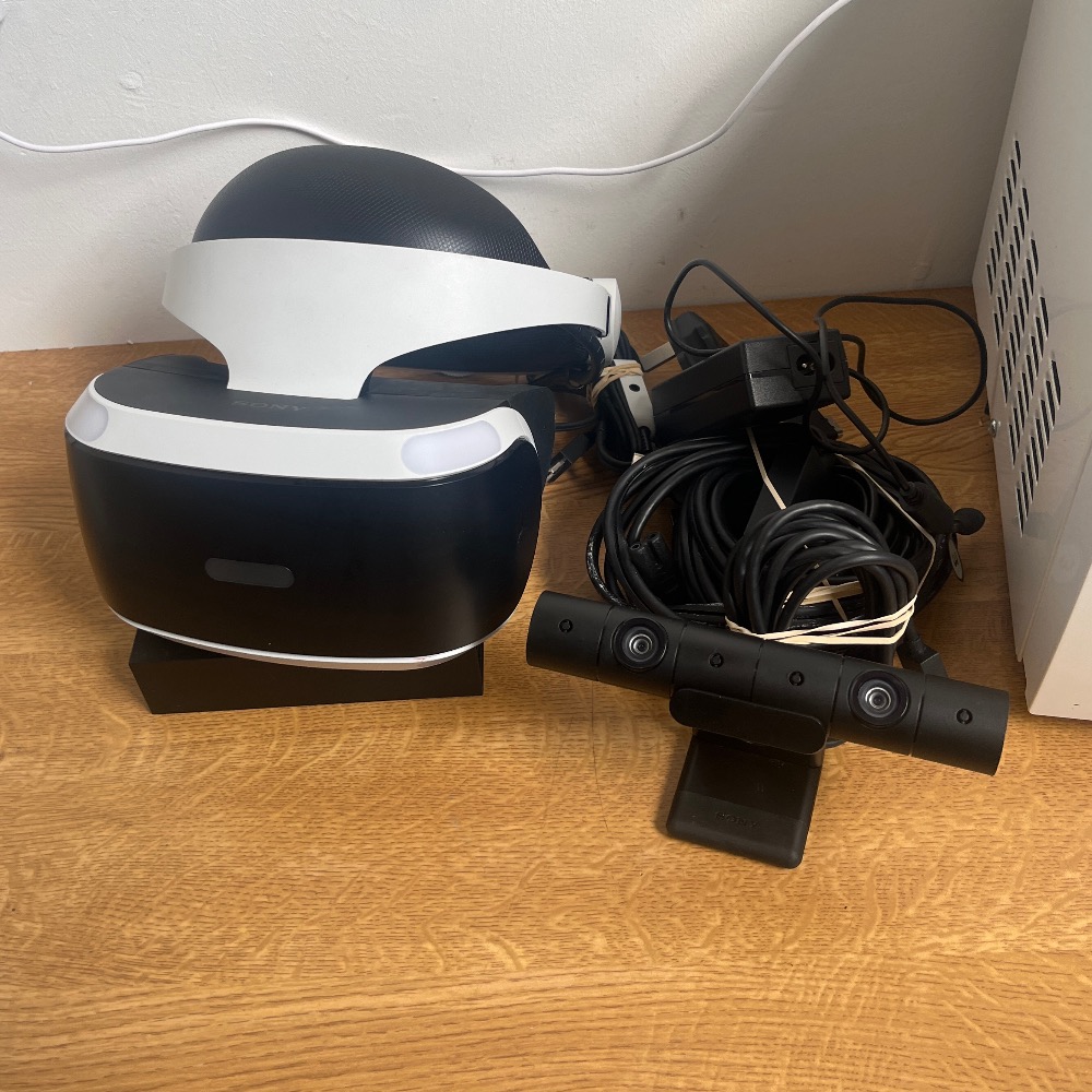 Pre-owned Sony sony playstation v1 vr headset - Own4Less